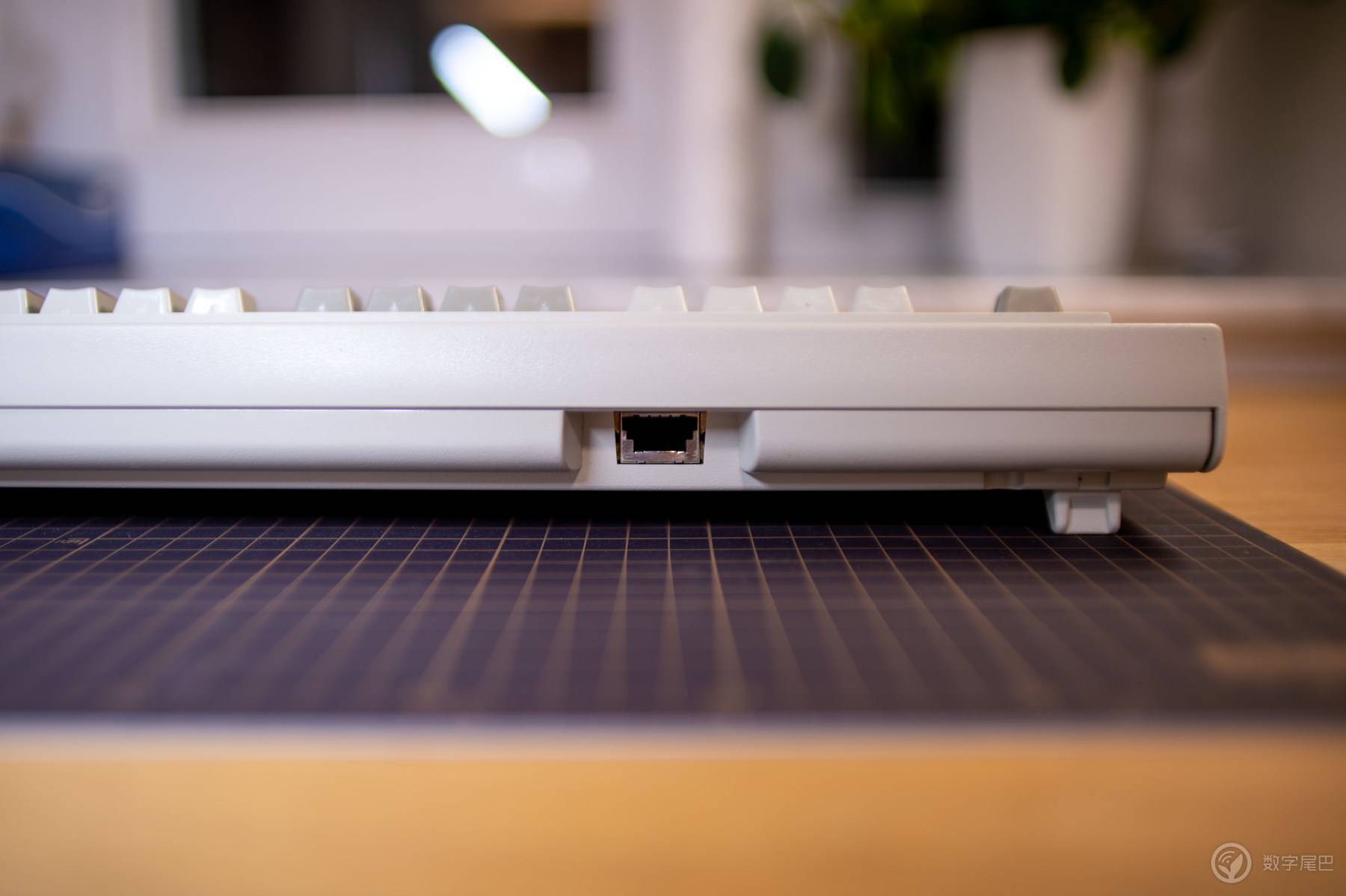 「高山之巅」ibm Model M Ssk 复古键盘的终极之作 香港硅谷